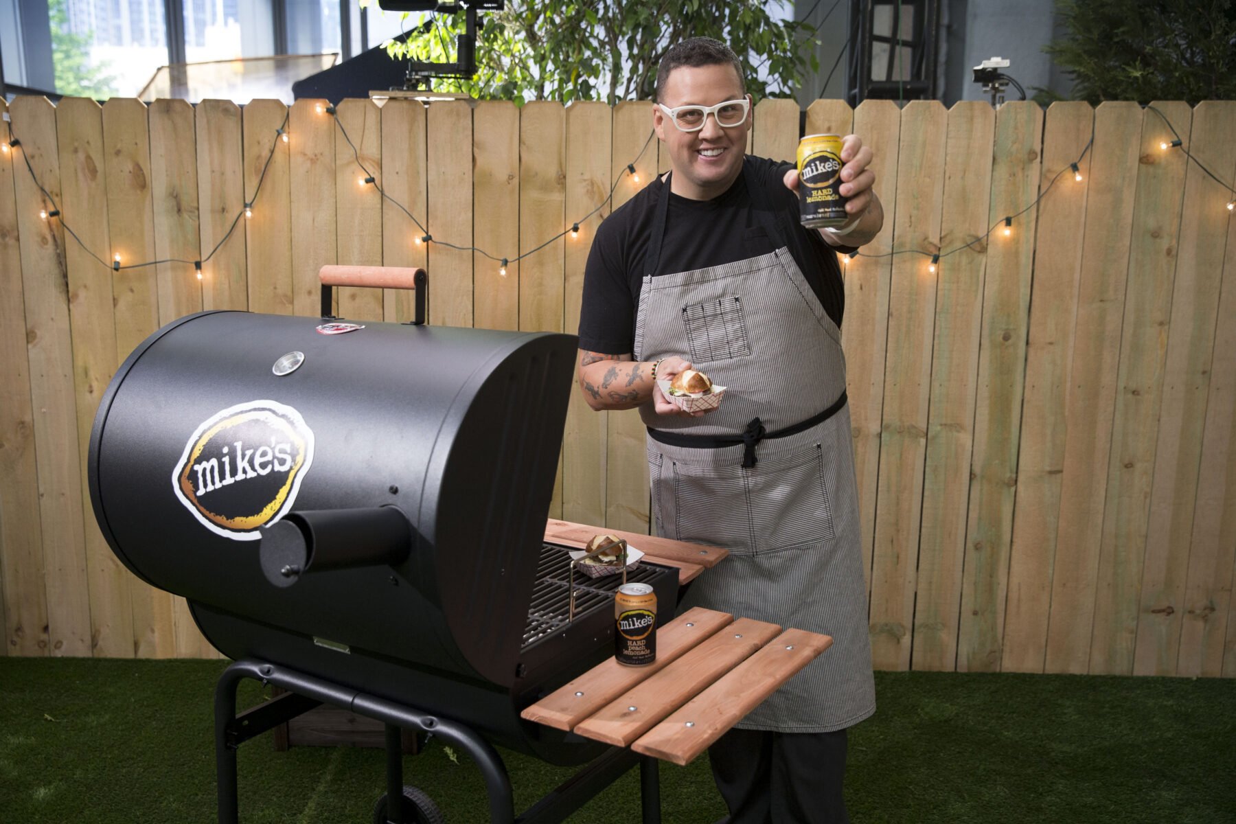 MasterChef Judge Graham Elliot Talks New Summer Recipes - Candie Anderson