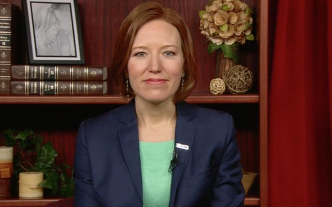 Money Management Coach Liz Deziel Shares Financial Tips For Couples