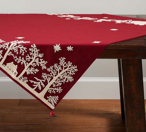 30 Best Christmas Table Runners In Every Design Style and Trend ...