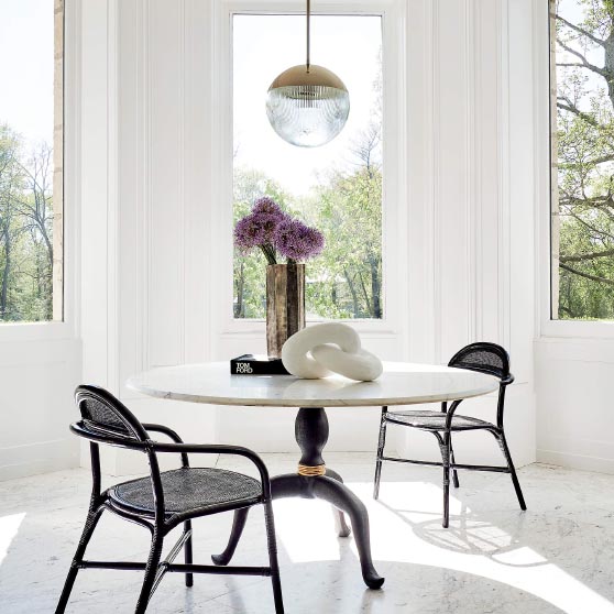15 Gorgeous Round Marble Dining Tables You'll Love In 2025 - Candie ...