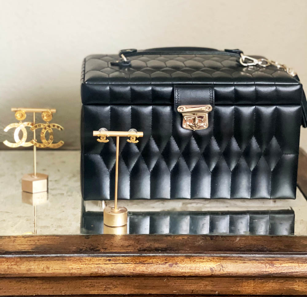 10 Gorgeous Black Jewelry Boxes You'll Love - Candie Anderson