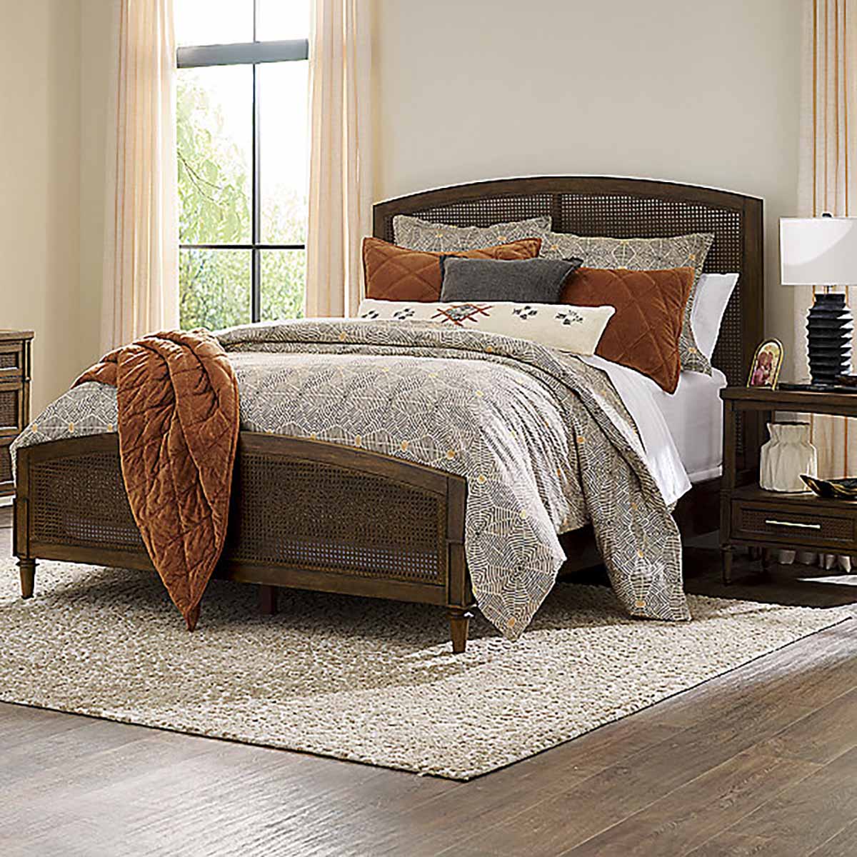 20 Best Cane Beds For Every Style Home (2025)