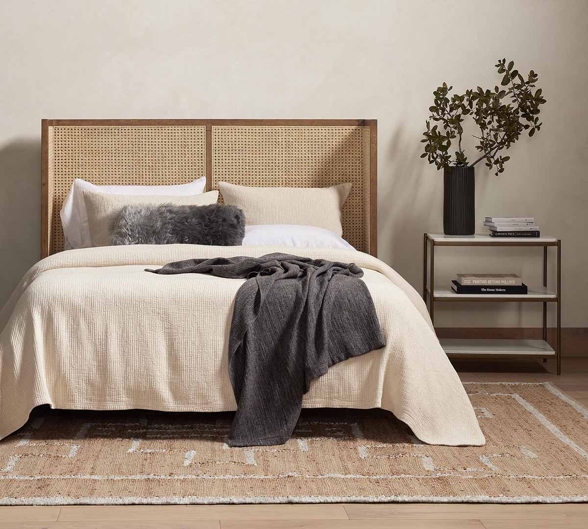 20 Best Cane Beds For Every Style Home (2025)
