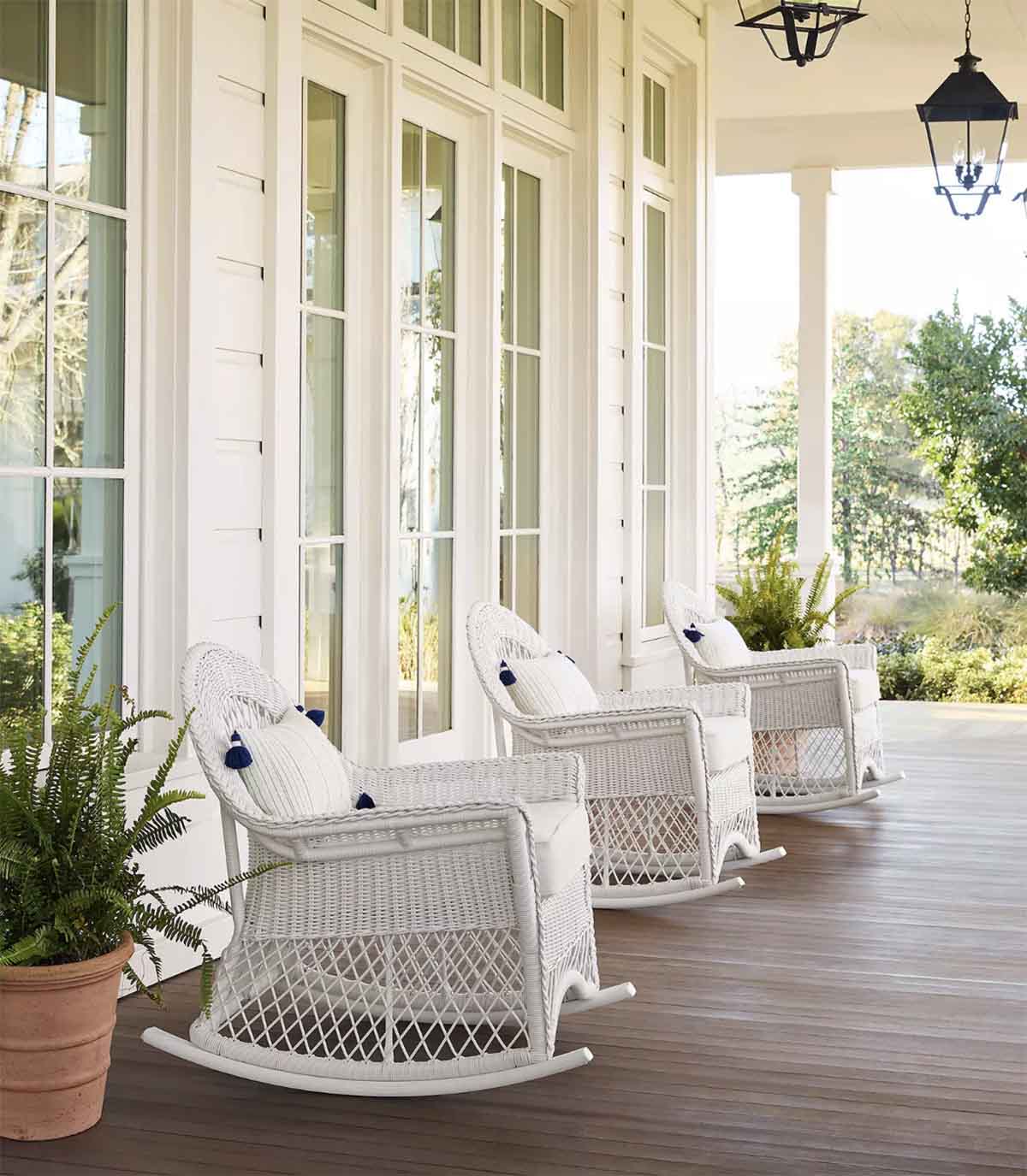 15 Best Outdoor Wicker Rocking Chairs for Front Porches and Patios in ...